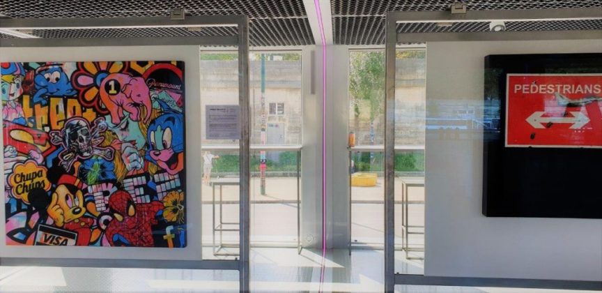 Visite de Fluctuart à Paris, le premier centre d’art urbain flottant au ...